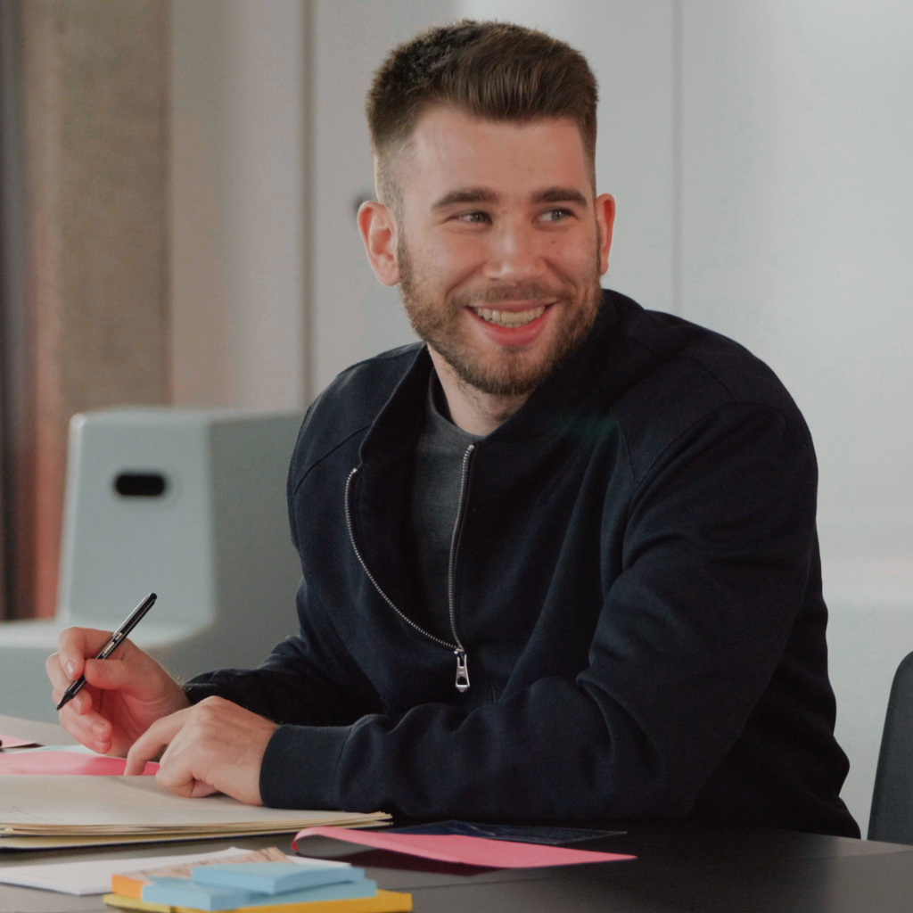 scale up | Scale your business with plan & made to measure | Learn more